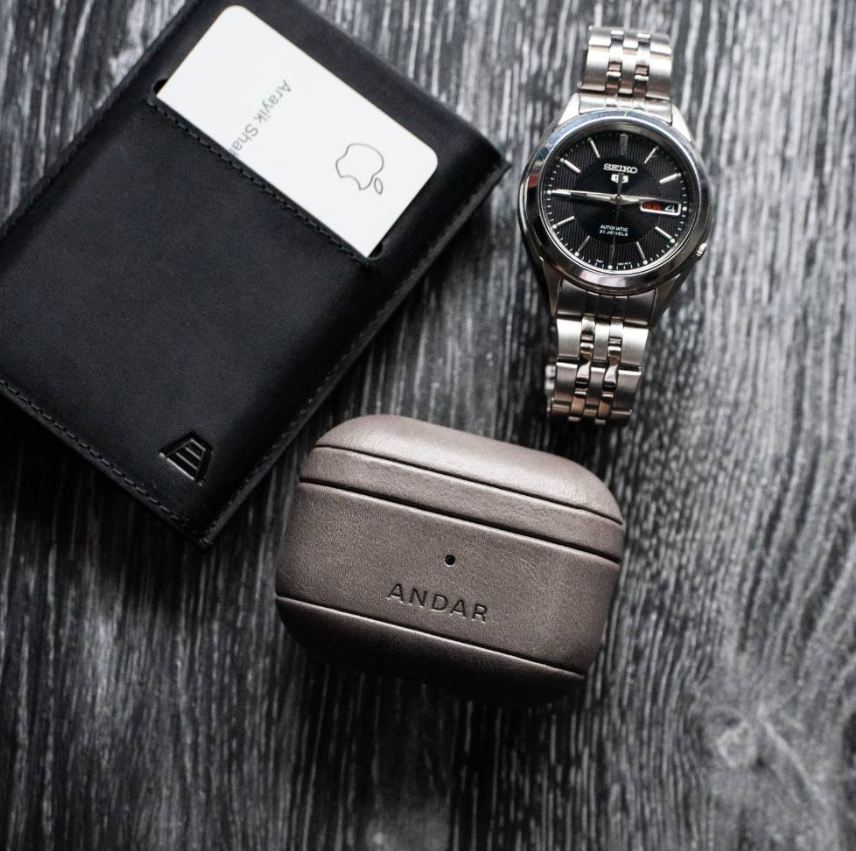 Best Leather Airpod Pro Case: Top Picks for 2024 – Andar