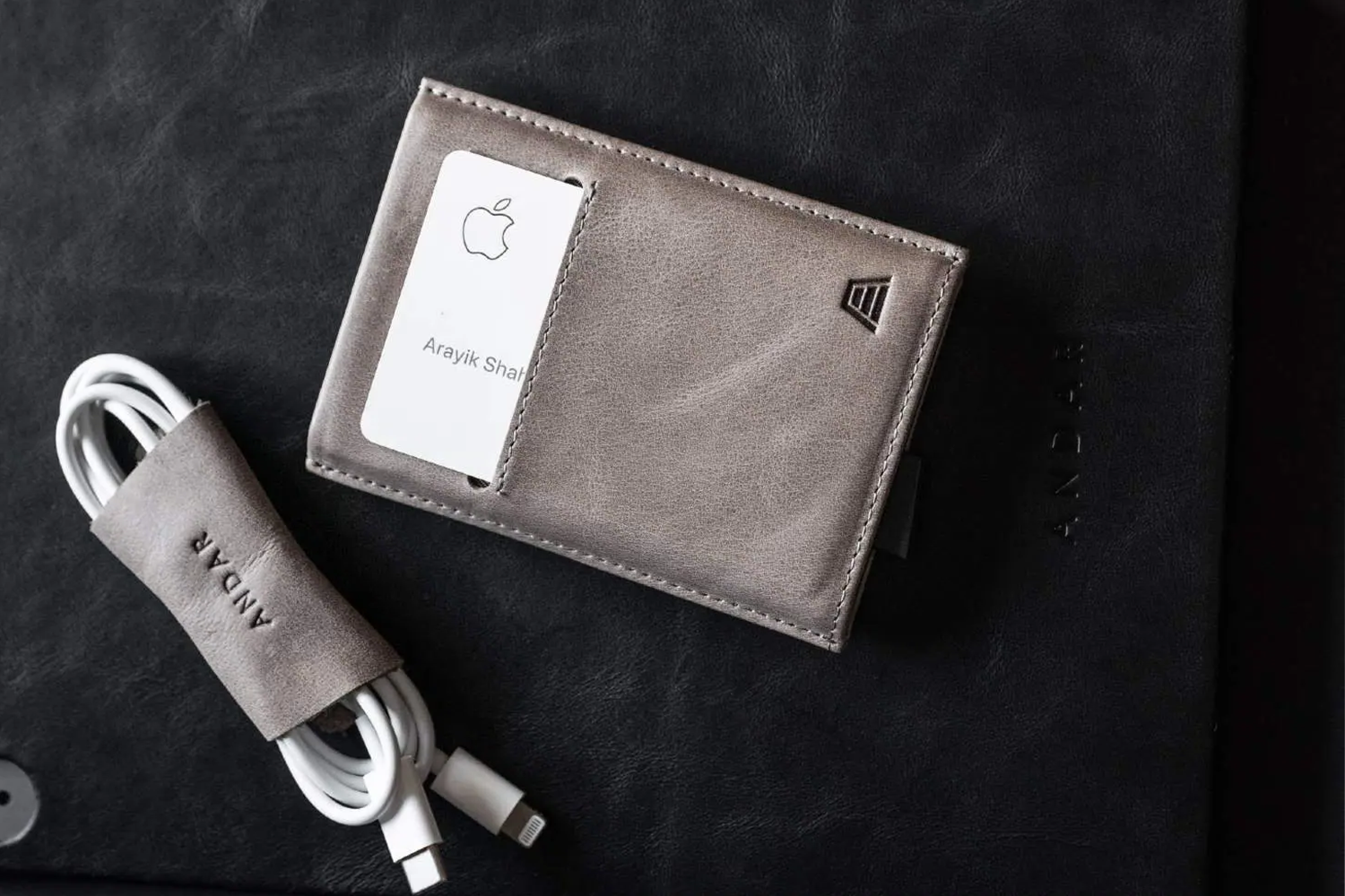 How To Clean a Leather Wallet: 7 Tips & Tricks | Andar