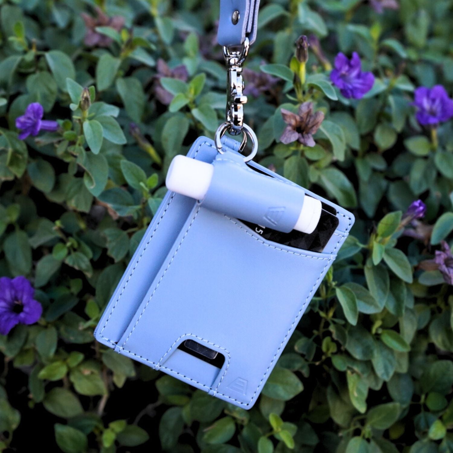 The Chapstick Holder – Andar
