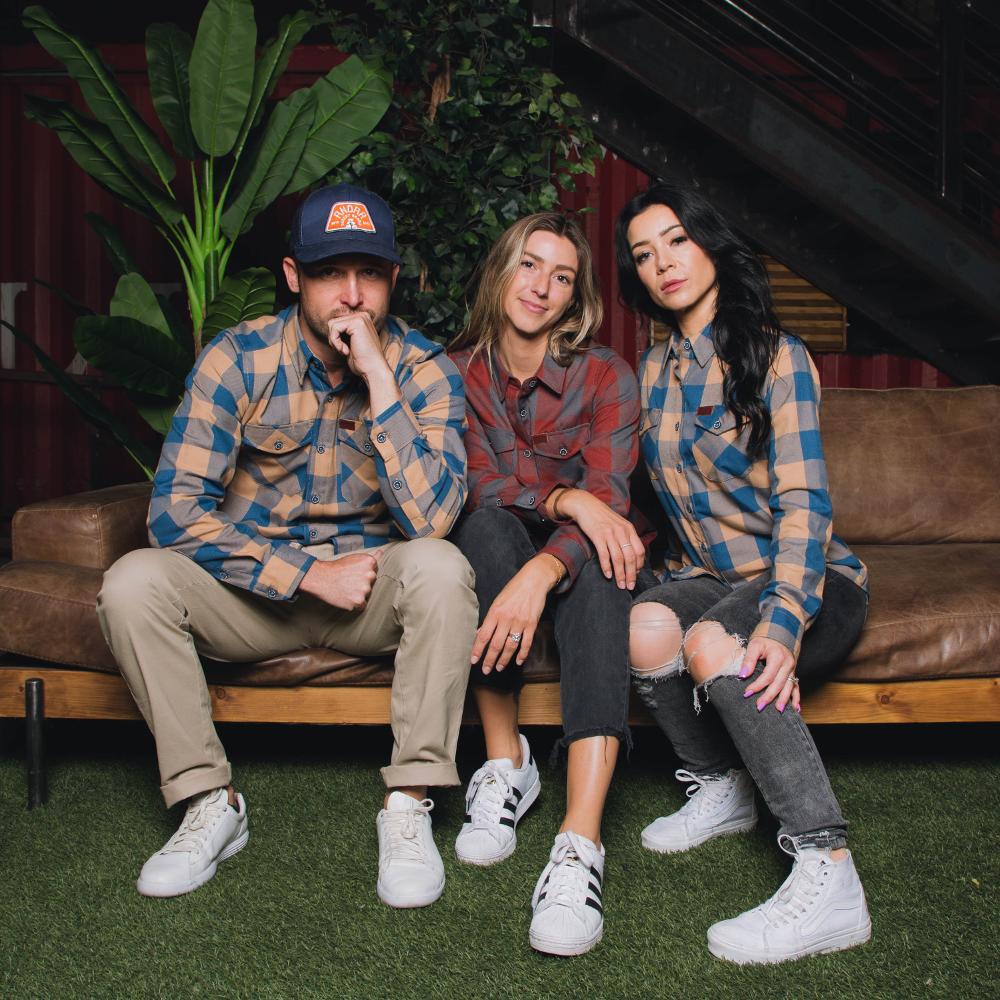 The B Strong Flannel – Andar