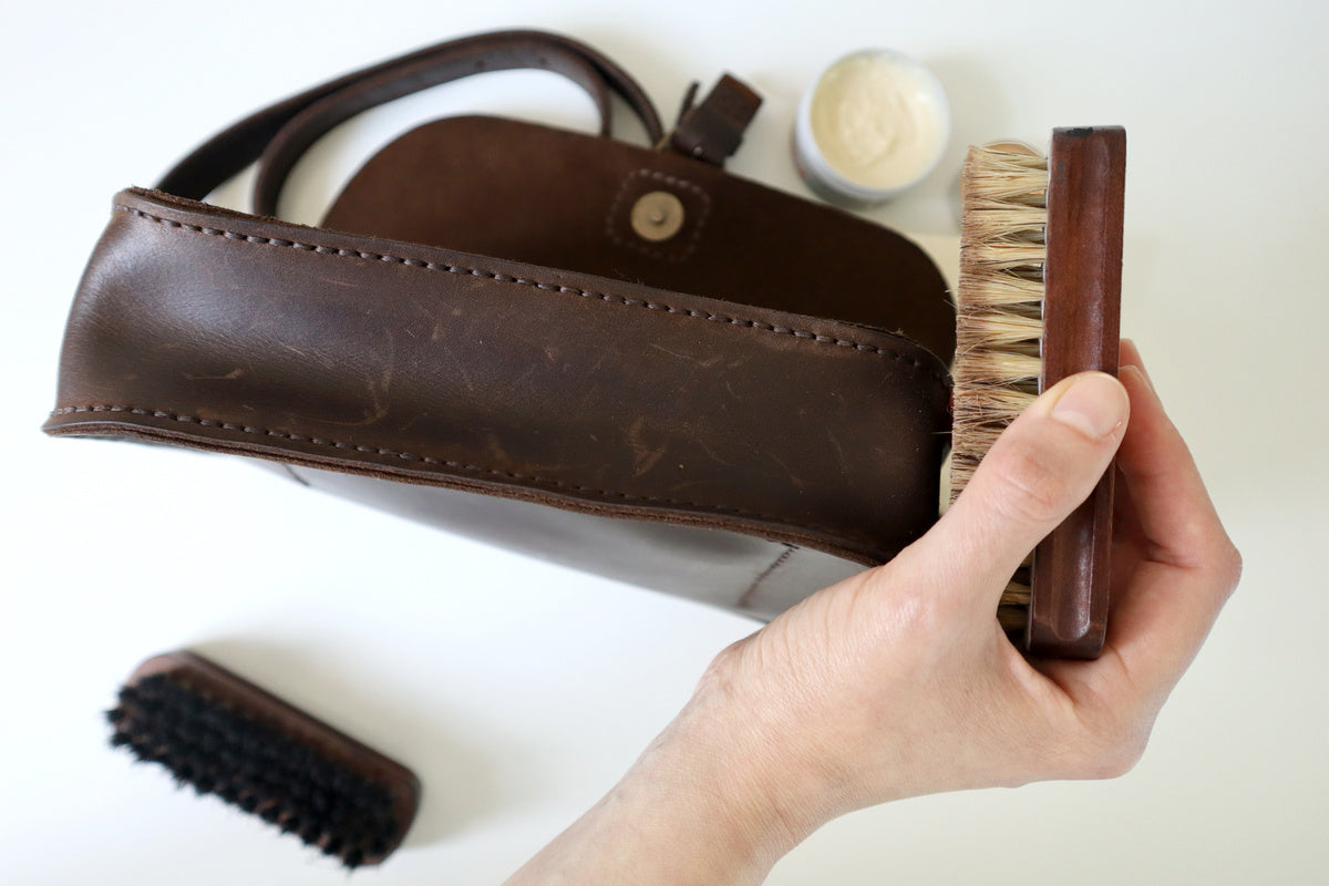 Leather Bag Care: Essential Andar Cleaning Guide