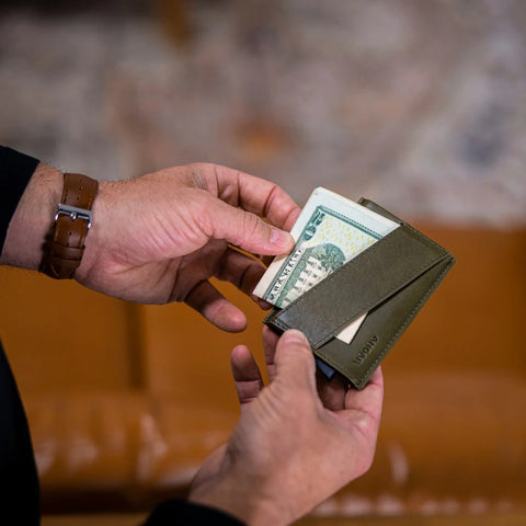 How to Shrink Leather Wallet: A Step-by-Step Guide – Andar